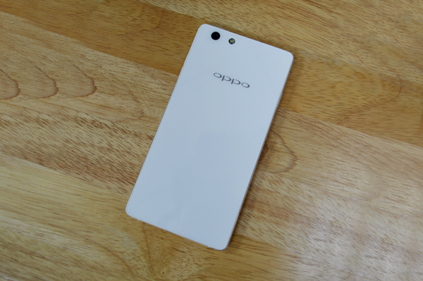 OPPO R1 สมาร์ทโฟนที่พร้อมด้วยคุณภาพและความหรูหรา :: Thaimobilecenter.com